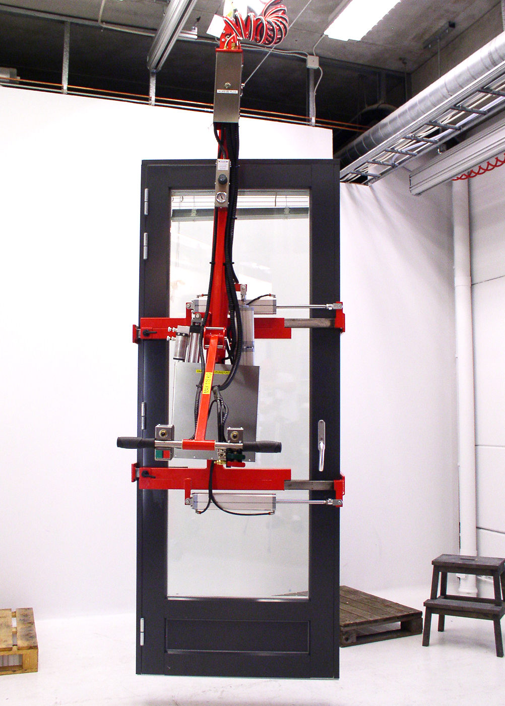 Door and frame gripper 3231 | Lift doors and frames | Lifts All AB